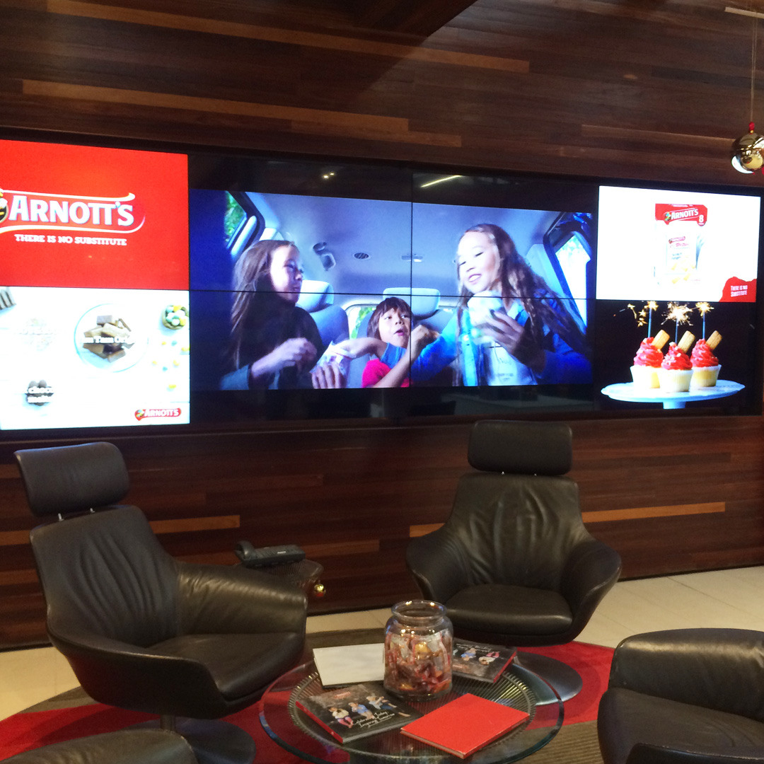 LCD Digital Signage, LCD Video Walls - Just Digital Signage